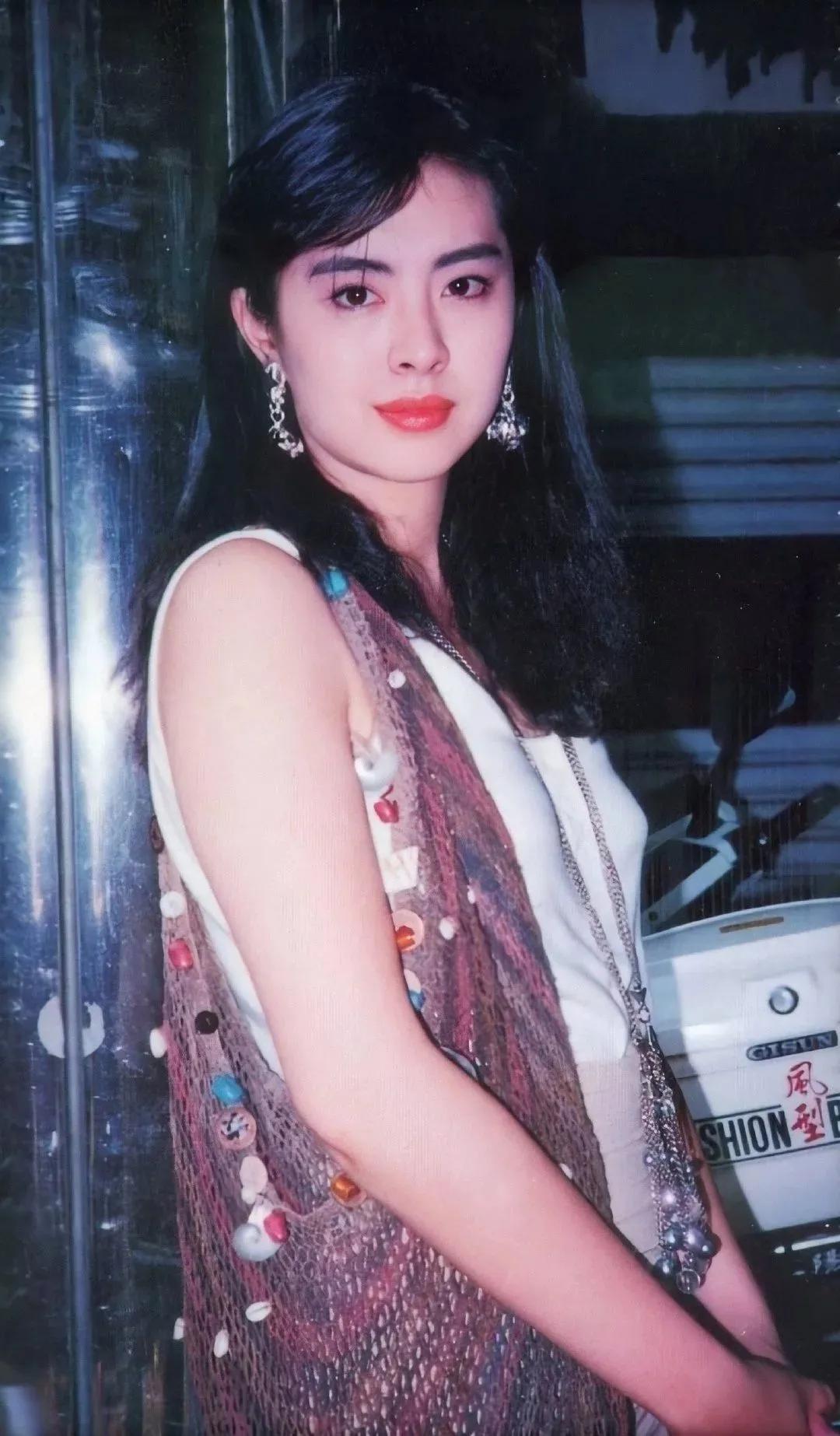 Joey Wong - $ - $ - Meitu 442 - iMedia