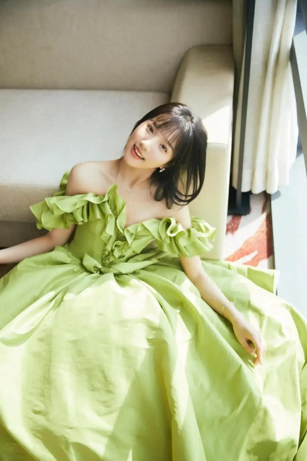 There is a kind of beauty called-Su Xiaotong - iNEWS