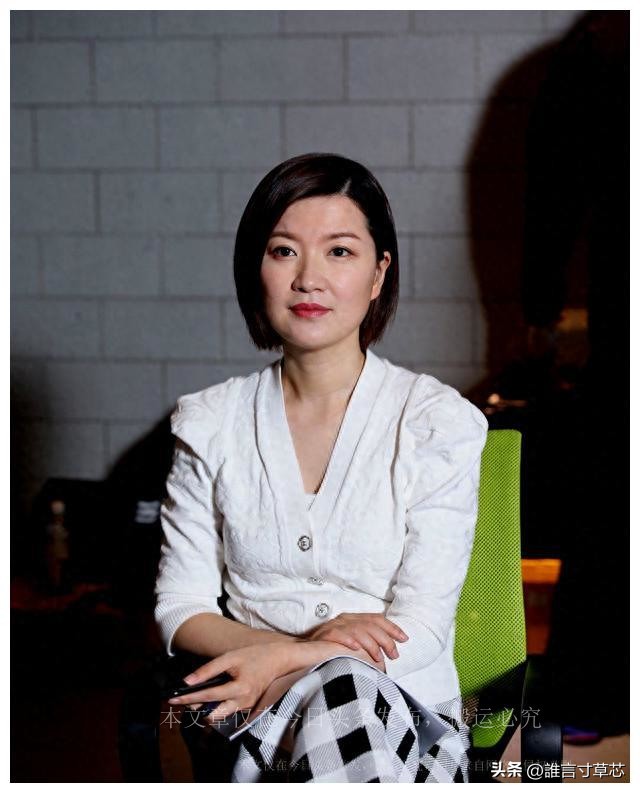 Guarding against dirty tricks on the inside and hiding in a wealthy building on the outside ...