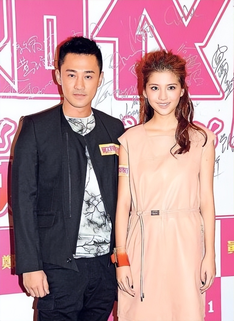 Four years after the breakup, the official announcement of a new ...