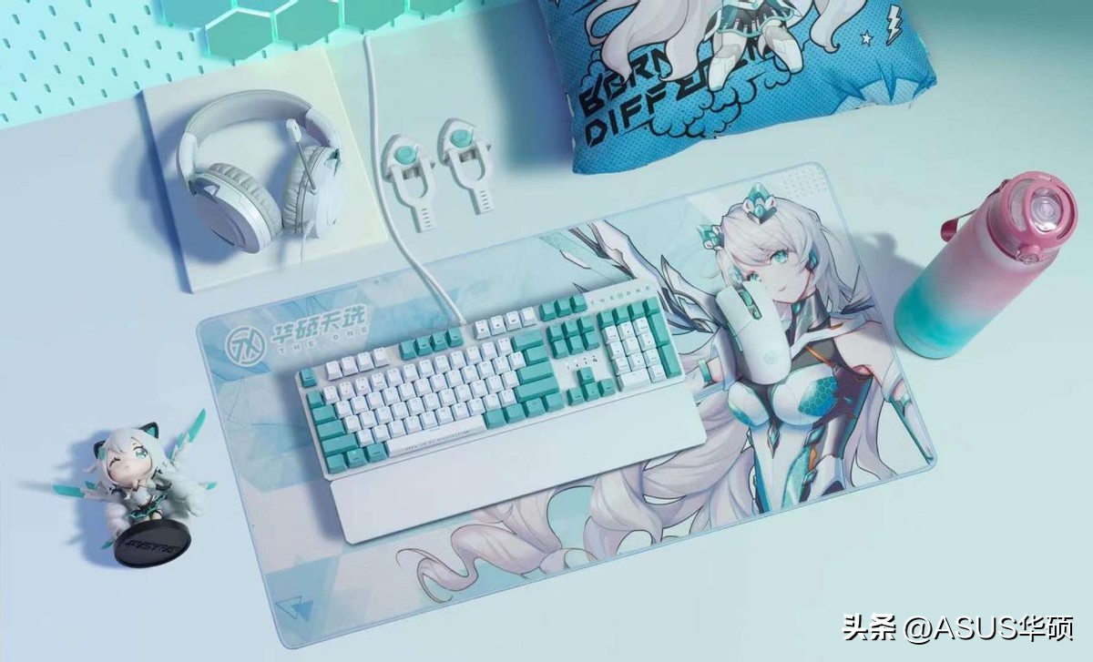 Such a cute peripheral kit, are you sure you don't want to come and see ...