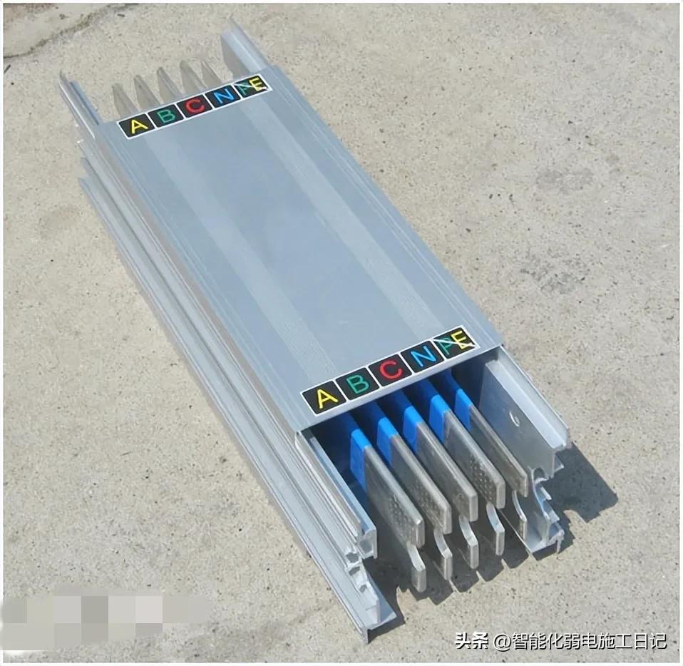 Graphical electromechanical - selection of busway - iNEWS