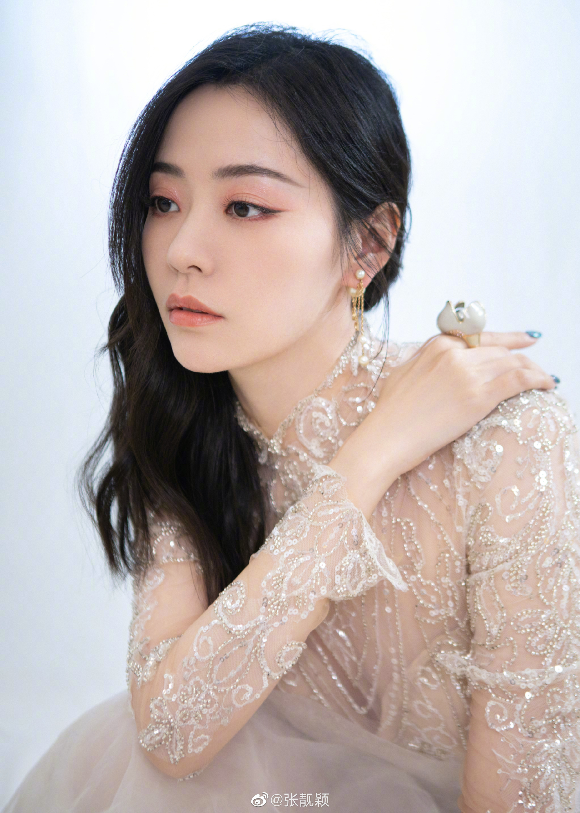 38-year-old "Princess Dolphin" Zhang Jianying-Songs are more beautiful ...