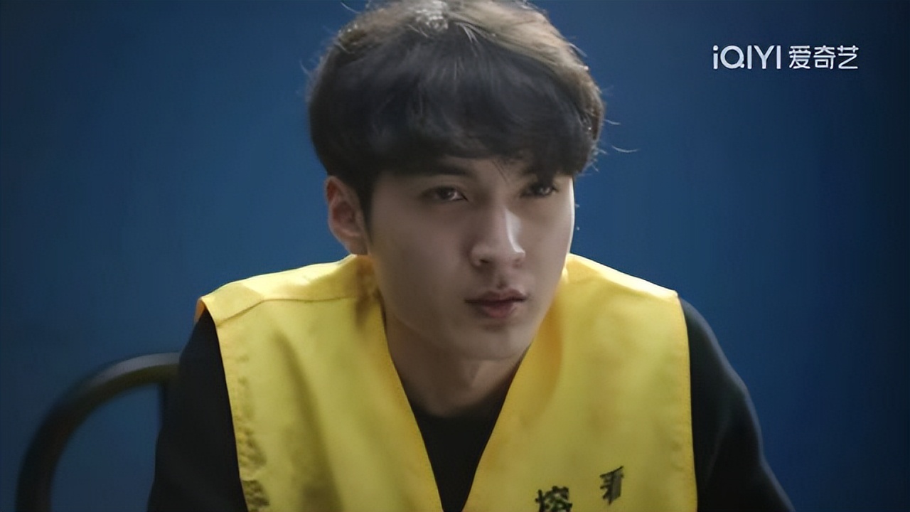 Zhang Yuqi, who plays Tang Xiaoyun in "The Bottom Line", graduated from ...