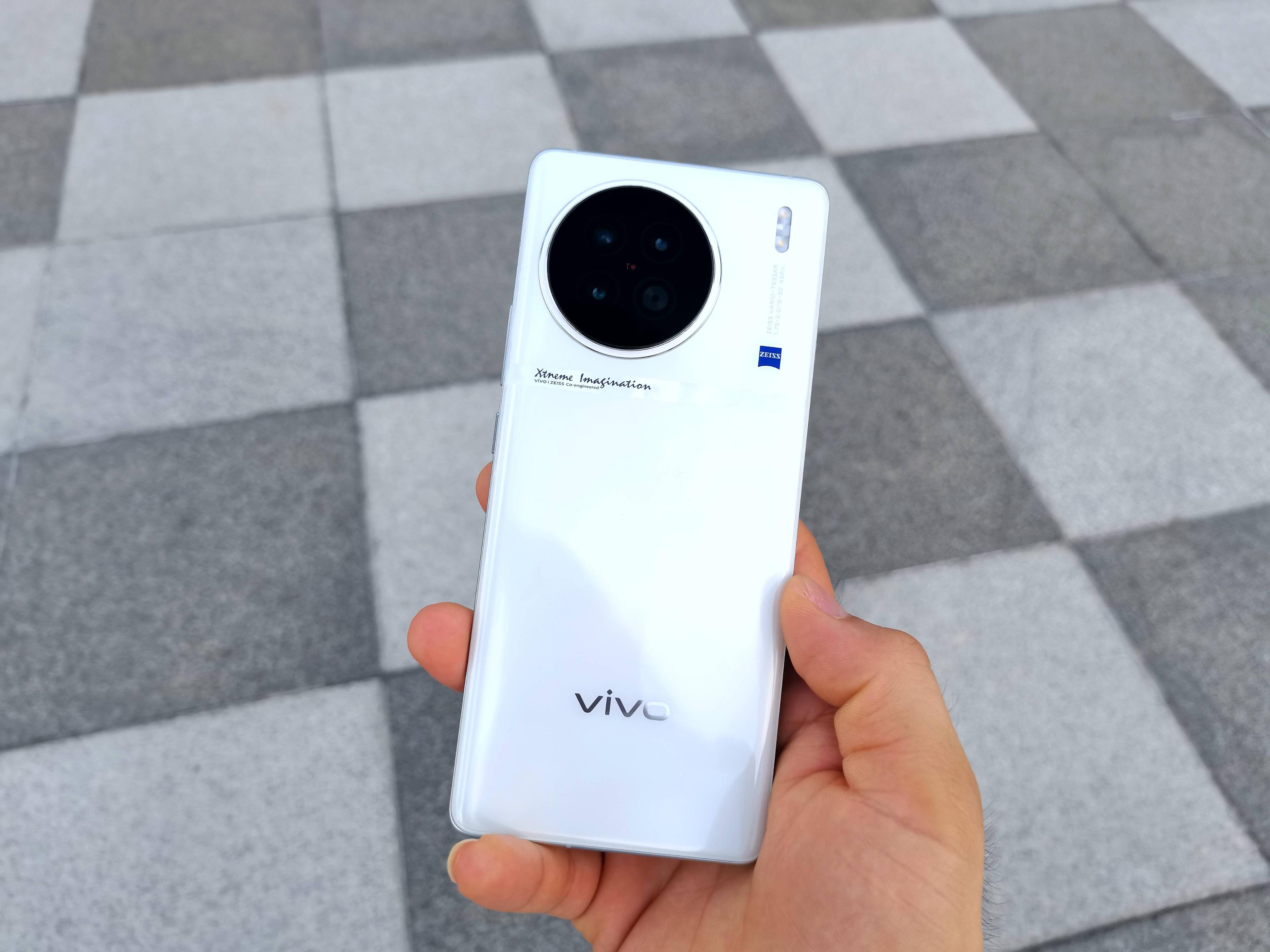Vivo X90S experience evaluation: VCS bionic spectrum outsole main camera, easy to capture ...