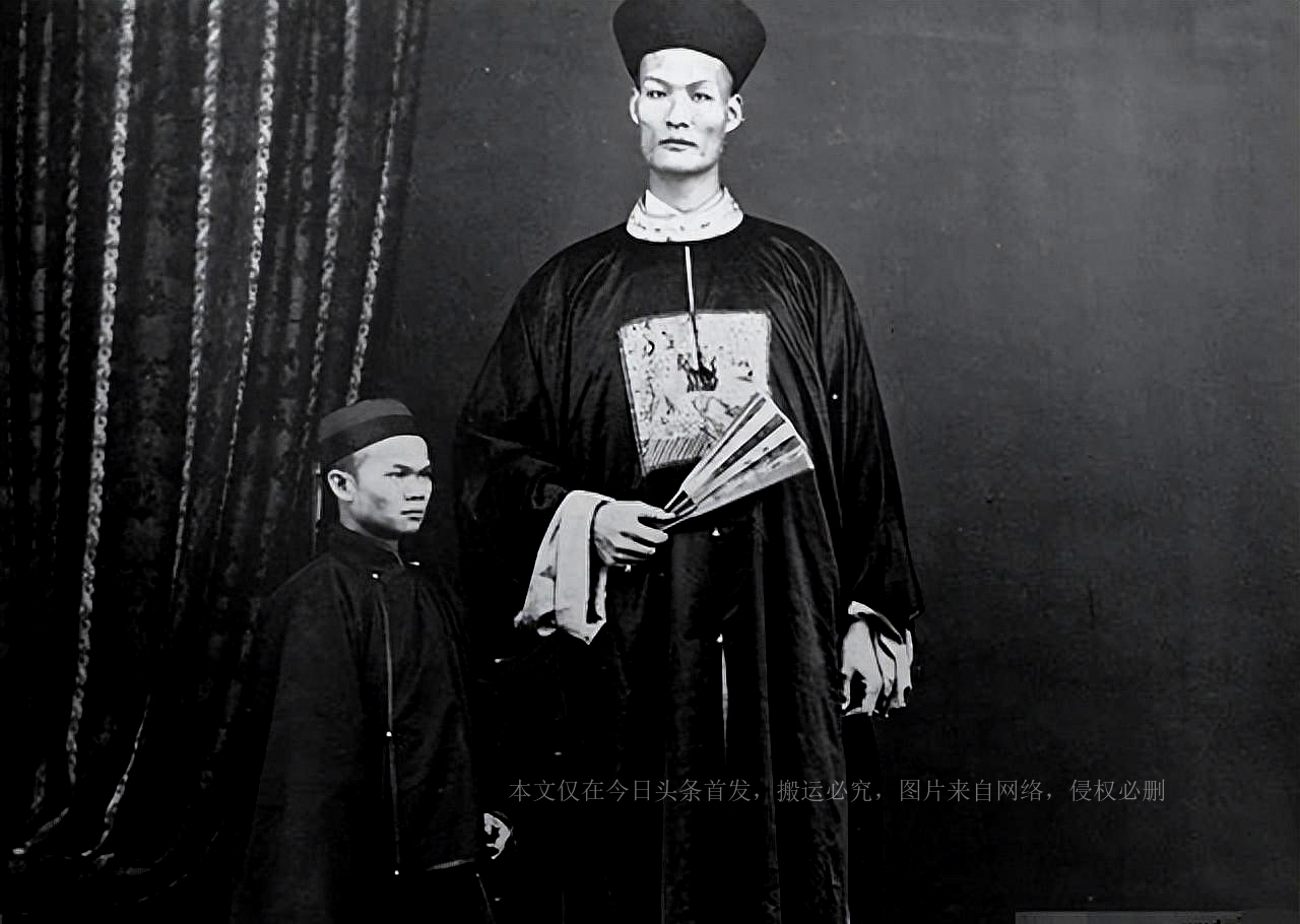 Qing Dynasty giant Zhan Shichai, who was 3.19 meters tall, married a ...