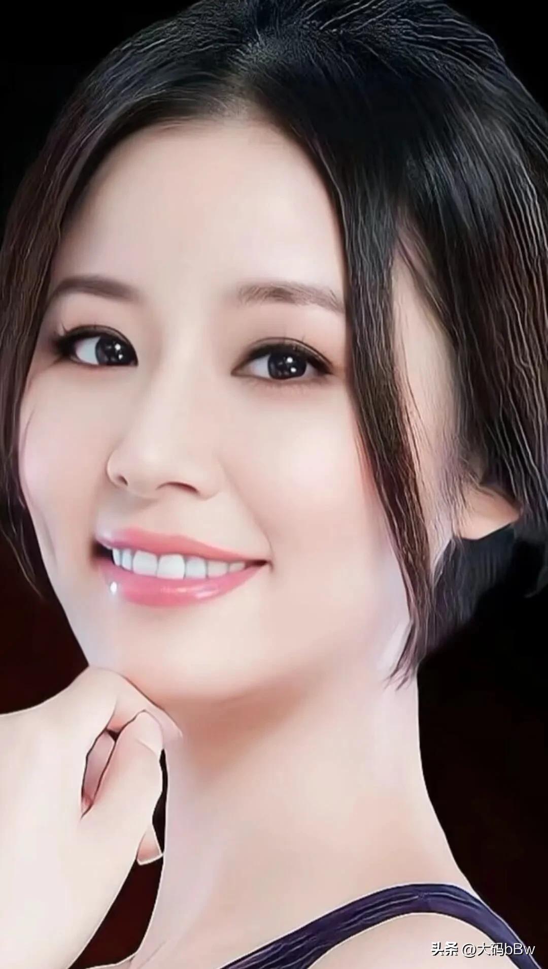 Love is deep and rainy, Ruby Lin - iMedia