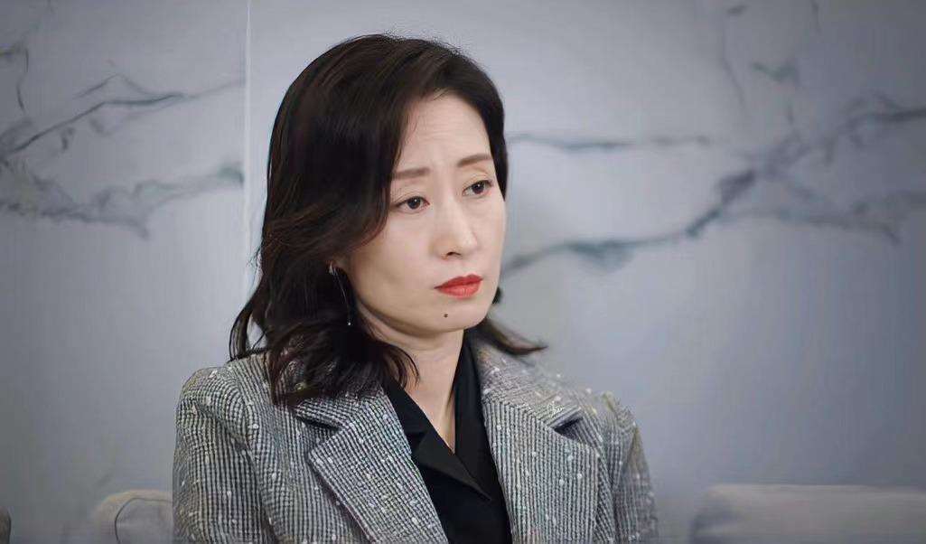 Liu Mintao is back in "Hoho" and "The Bottom Line", but the characters ...