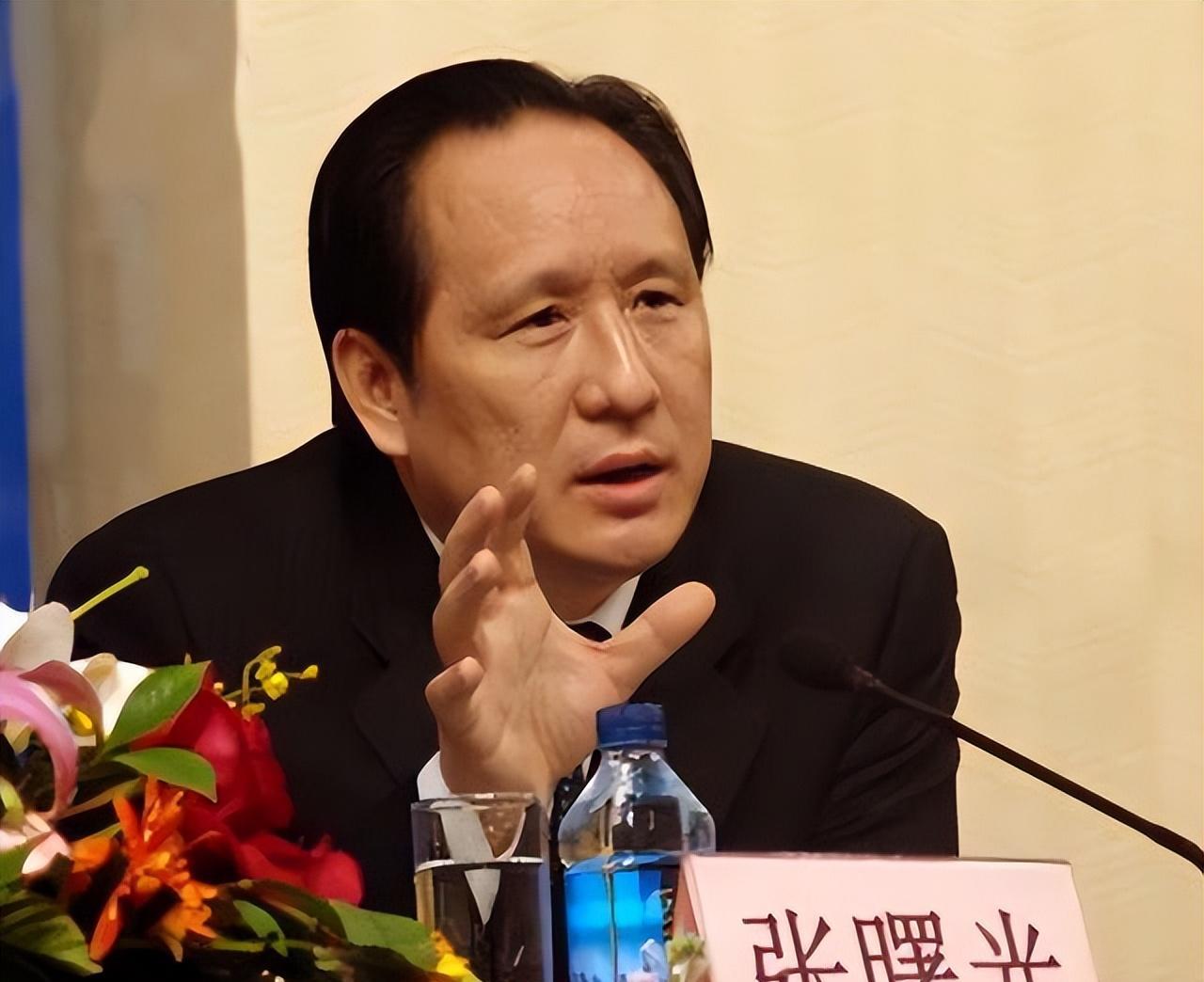 She is a beautiful soprano who once appeared on the CCTV stage and ...