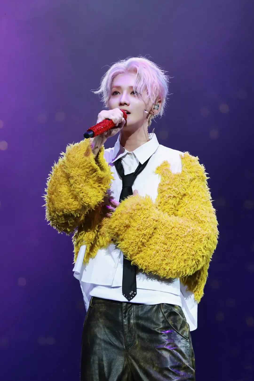 Lu Han's concert looks super handsome - iMedia