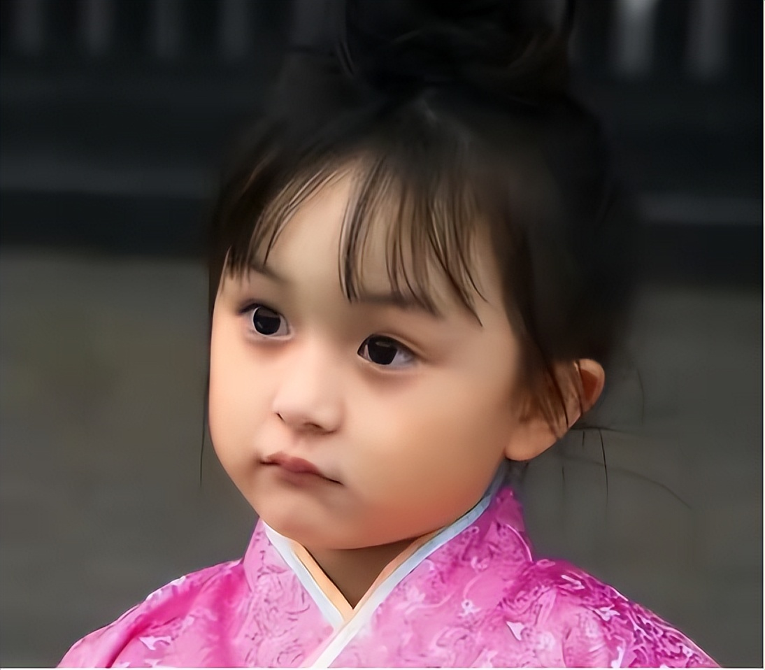 Liu Chutian, who debuted at the age of 2 and earned a million dollars a ...