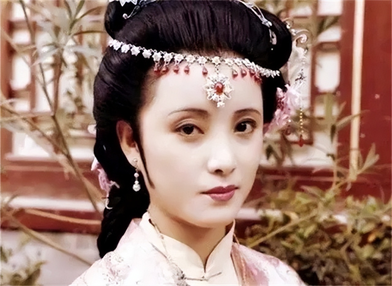 Dream of Red Mansions: Why didn't Qin Keqing rebel against her father ...