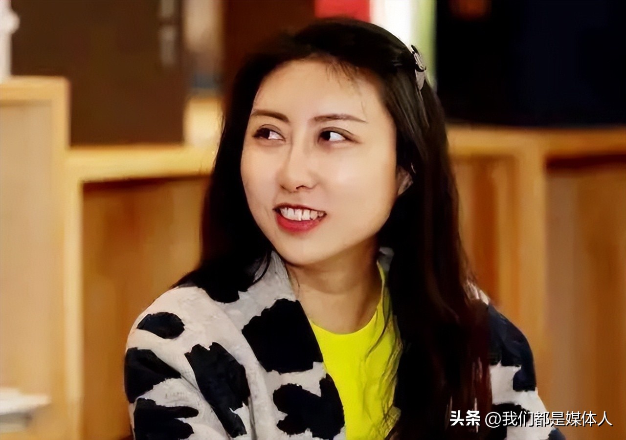 Jia Qianqian nominated for the Writers Association with "Poems of Shit ...