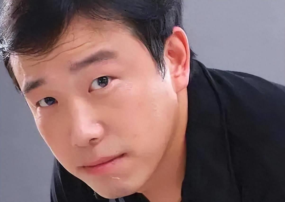 Peerless male god: Shi Hui can't put it down, from poor boy to big star ...