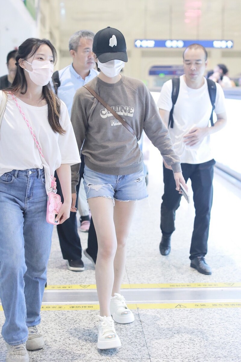 Wan Qian's casual beauty - iMedia