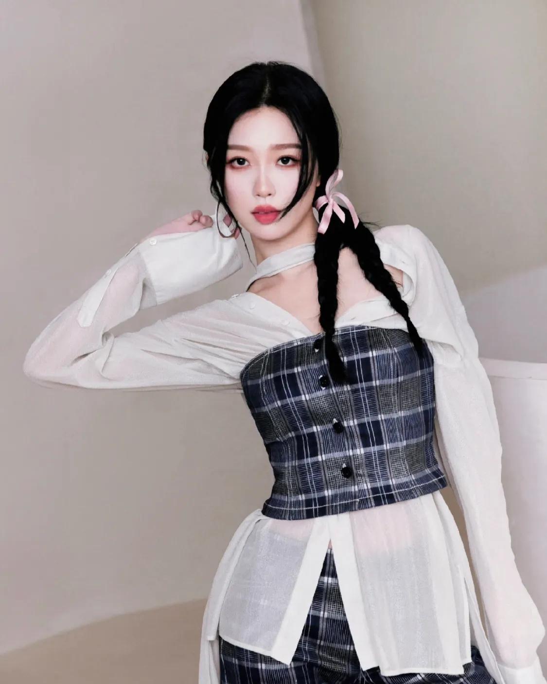 Gossip Fan said: Liu Shishi Yang Mi Zhang Jingyi Yu Shuxin Jiang Shuying Yang Zi Zhang Jie Chen ...