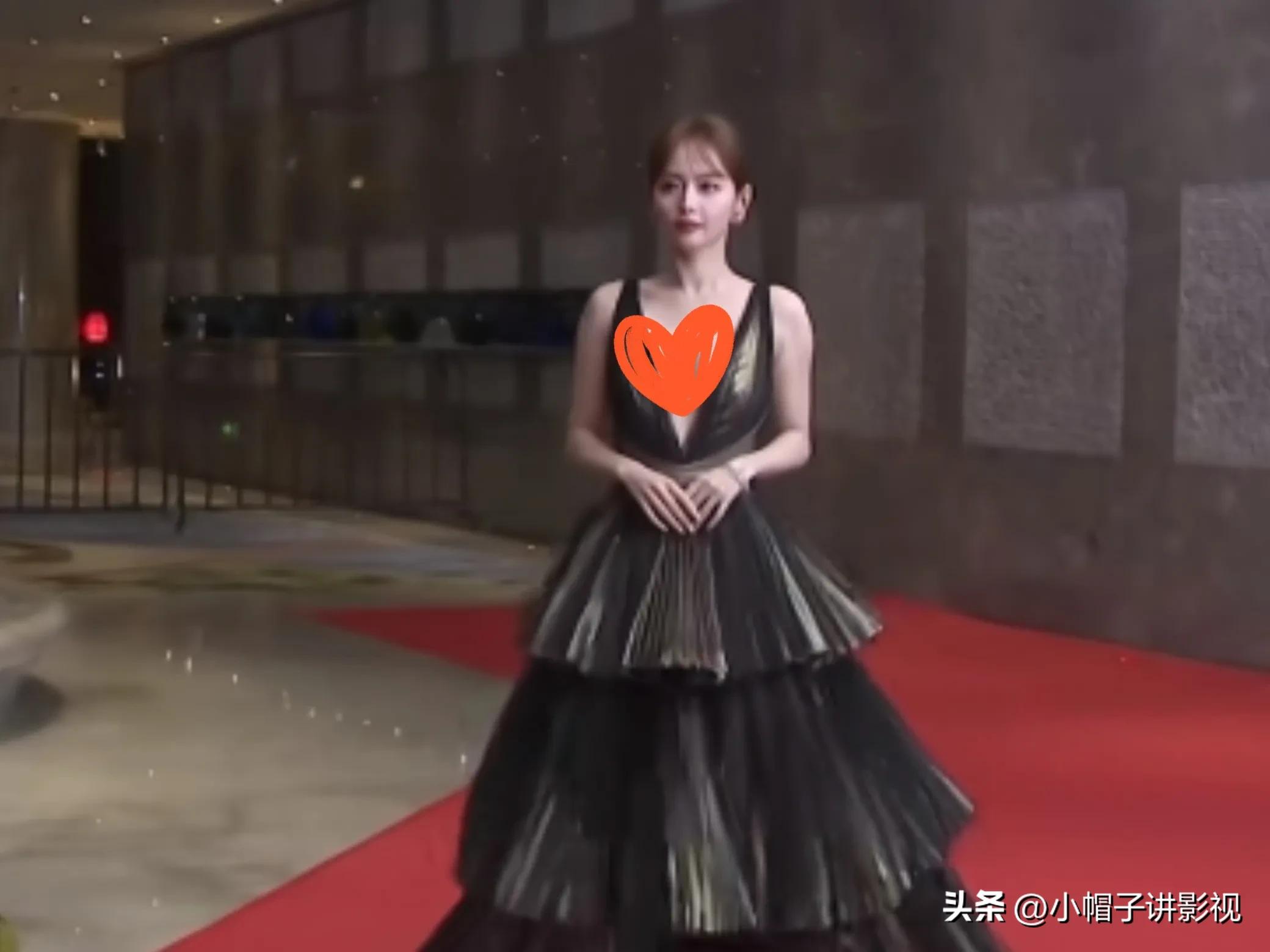 Nazha appeared in Universal Film and Television wearing revealing ...