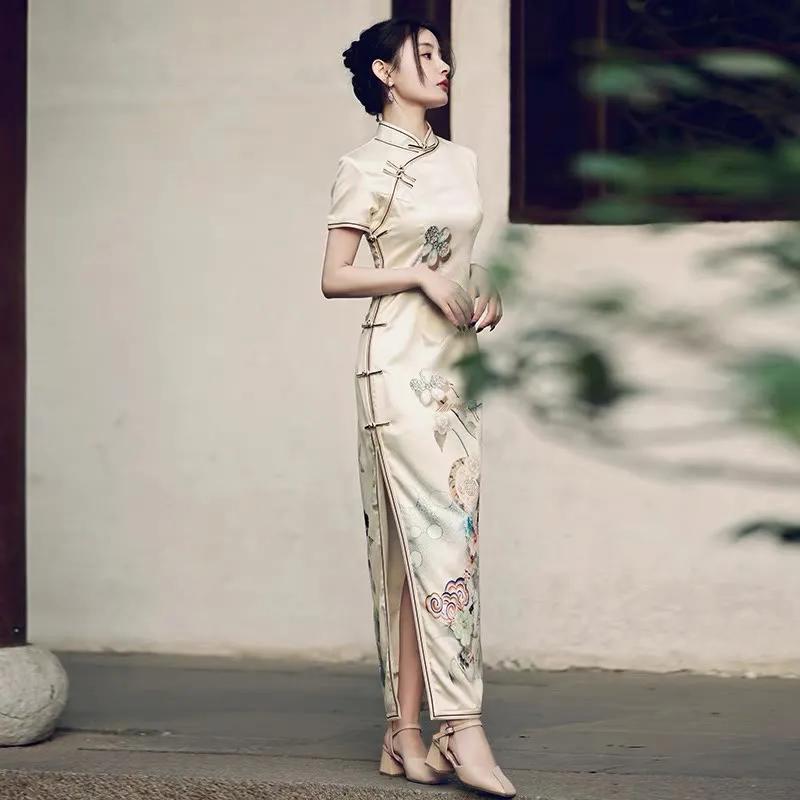 What is the meaning and symbol of the cheongsam?I'll tell you - iNEWS