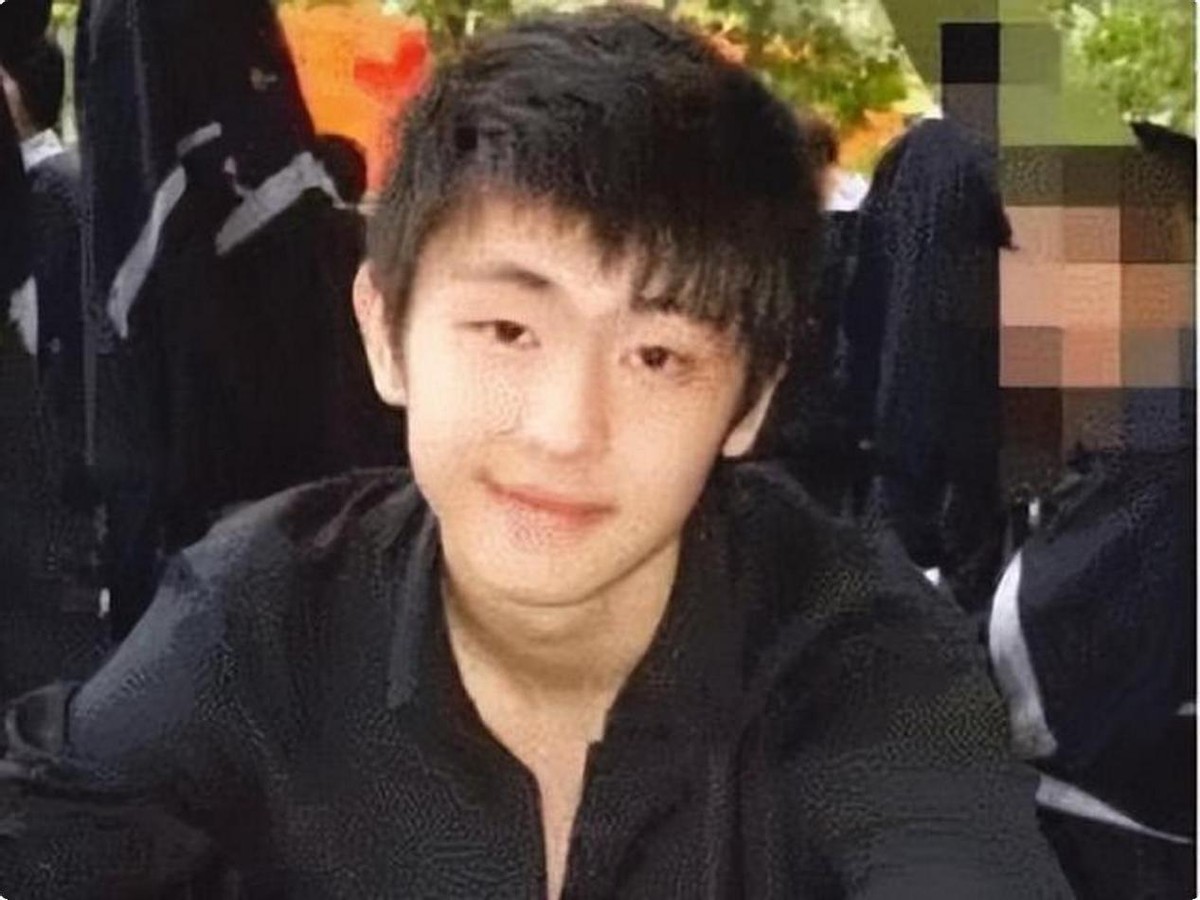 One year after "quitting the Internet", looking at Deng Lun's current "dilemma" is very hateful ...