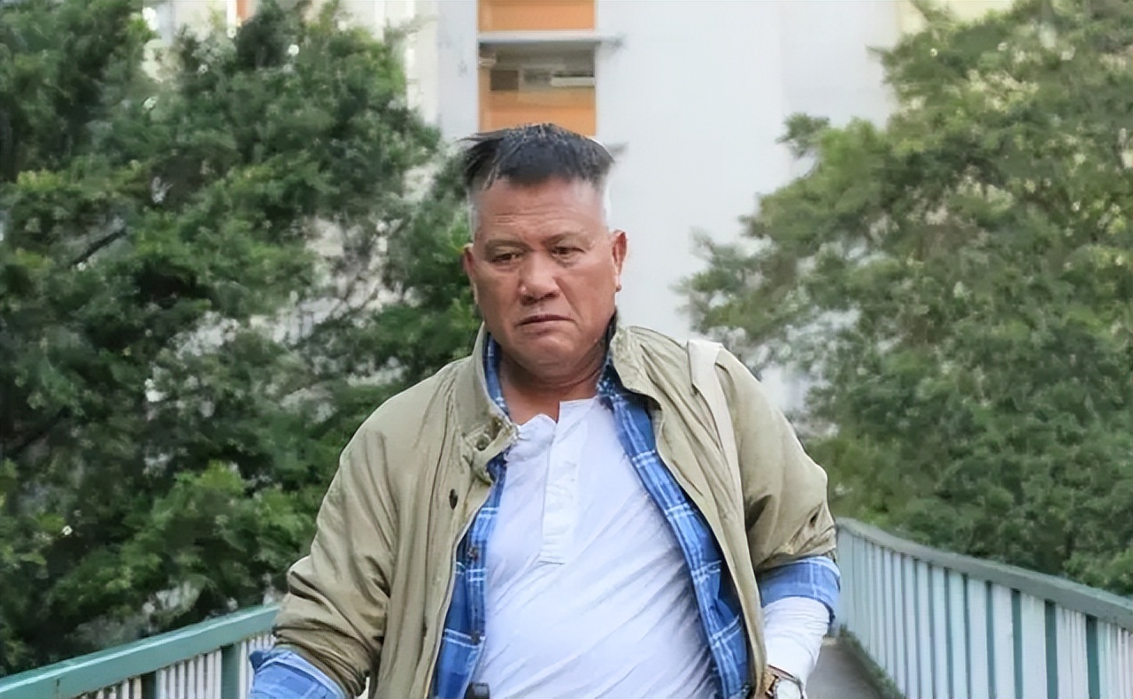 The status quo of the three gangster brothers in Hong Kong films: still ...