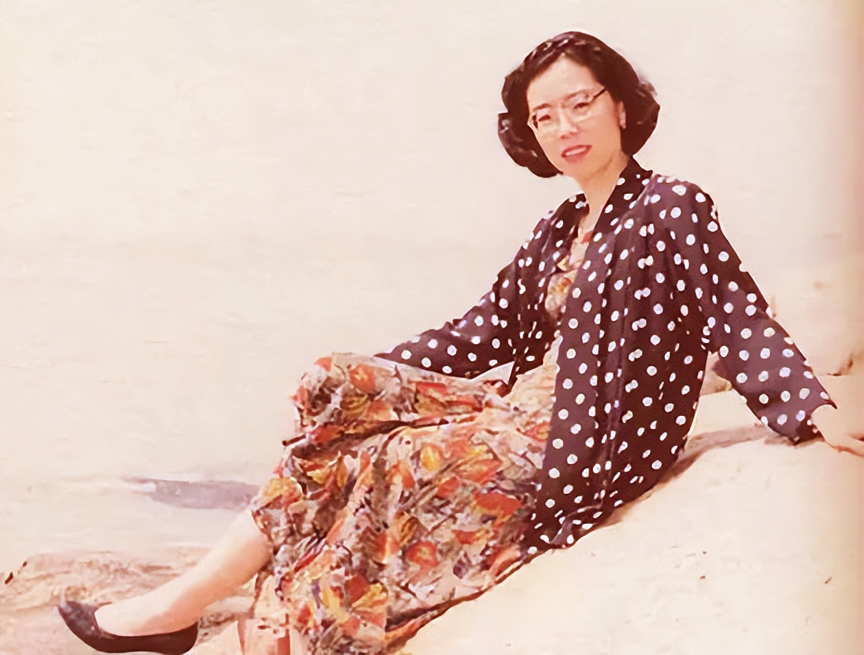 Shu Ting: From a female worker in a light bulb factory to a national ...