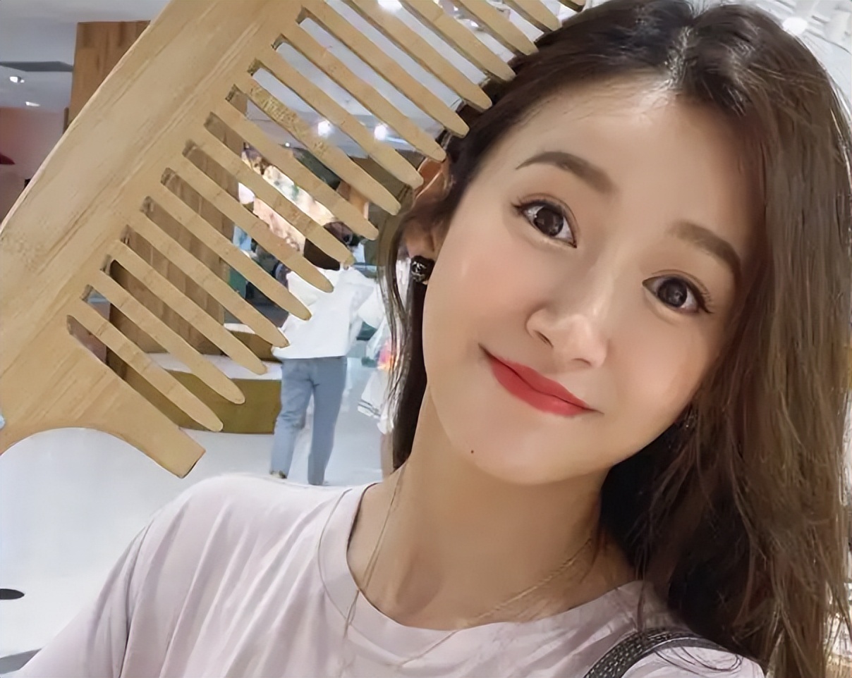 Zhang Zixuan: Don't dwell on the old things 7 years ago, show your life ...