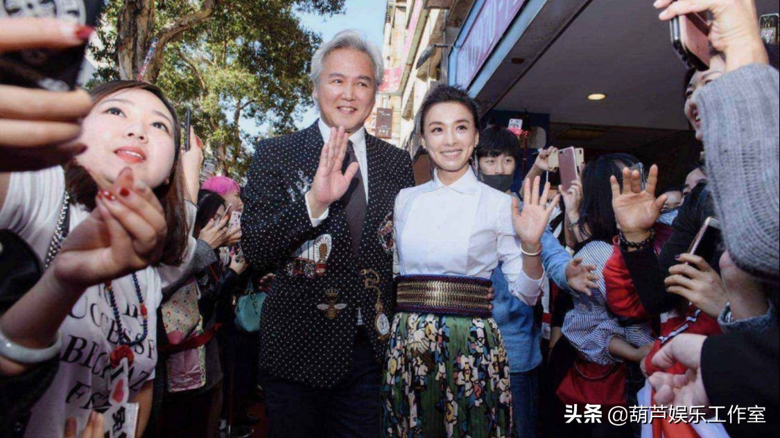 Lin Ruiyang appeared to send New Year's greetings, netizens: Still want ...