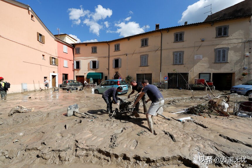 Torrential floods in Italy's Marche region kill at least nine - iNEWS