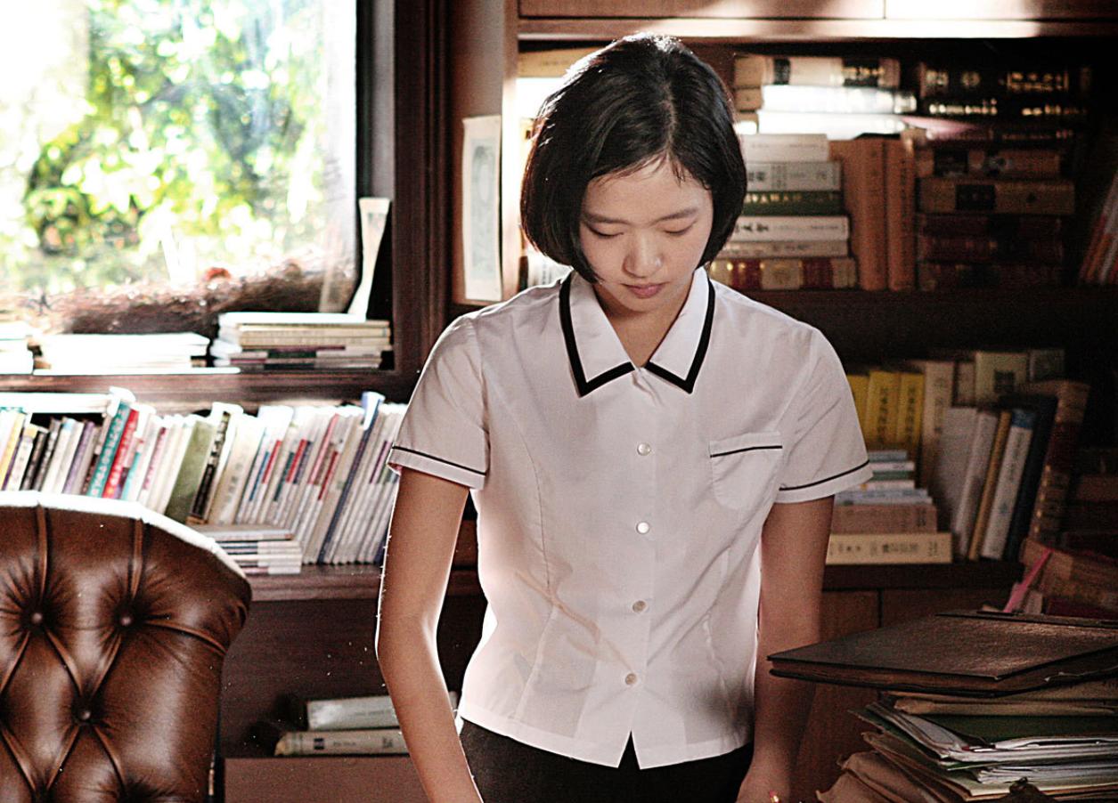 The only R-rated movie dedicated to art by Korean actress Kim Go-eun ...