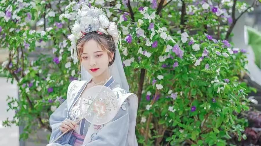 Melancholy soul longing for infatuation, lingering dream of Fengqiao ...