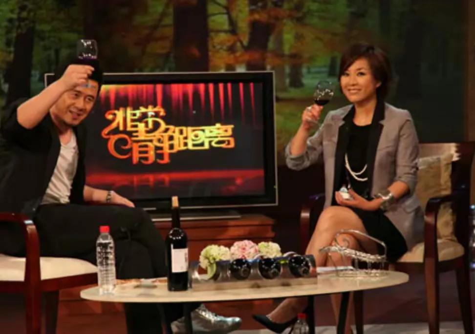 Li Jing is 53 years old and still loves to toss. She went to Shanghai ...