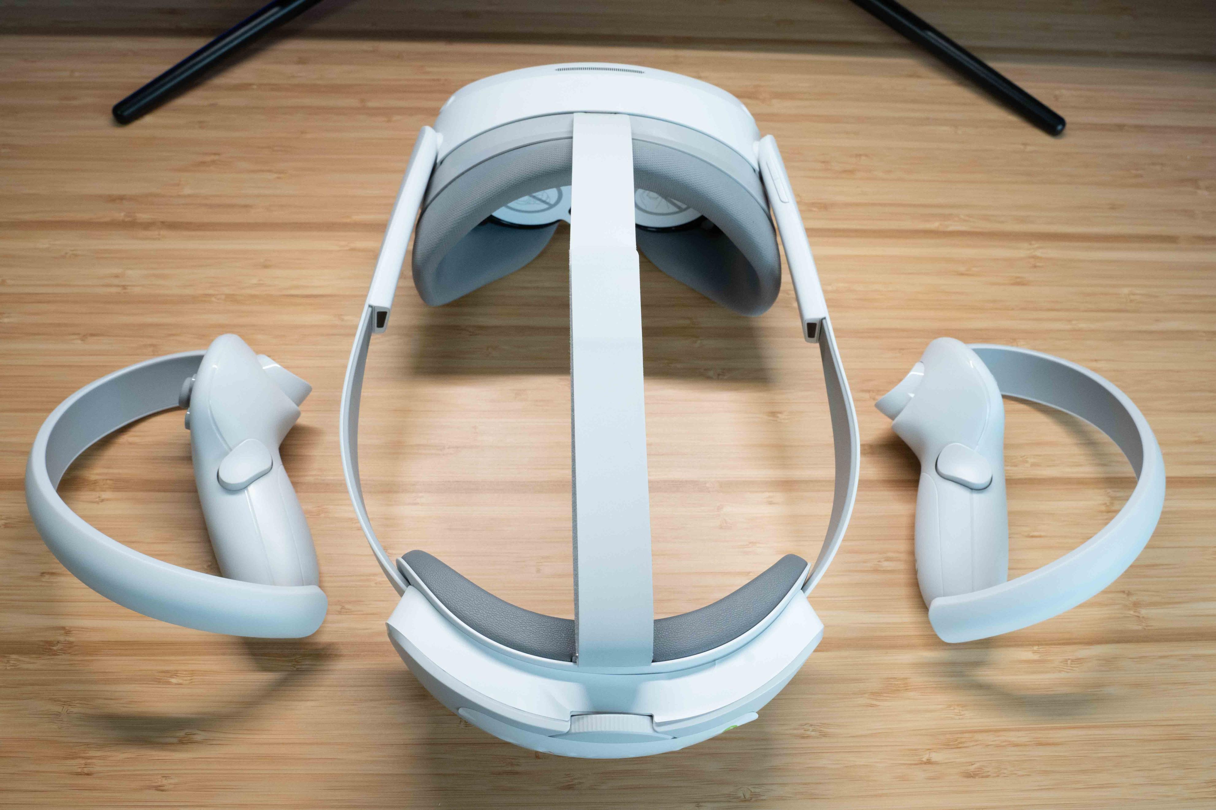 PICO 4 Pro VR All-in-One Eye & Face Tracking Brings Immersive New ...