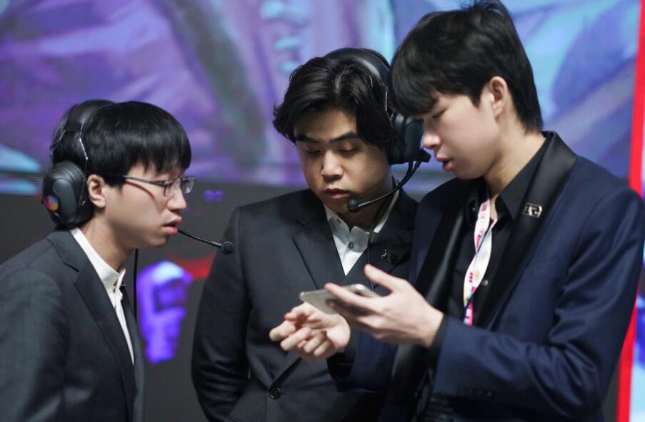 Brother Breath became the second uzi, RNG expelled him from the team, and was accused by ...