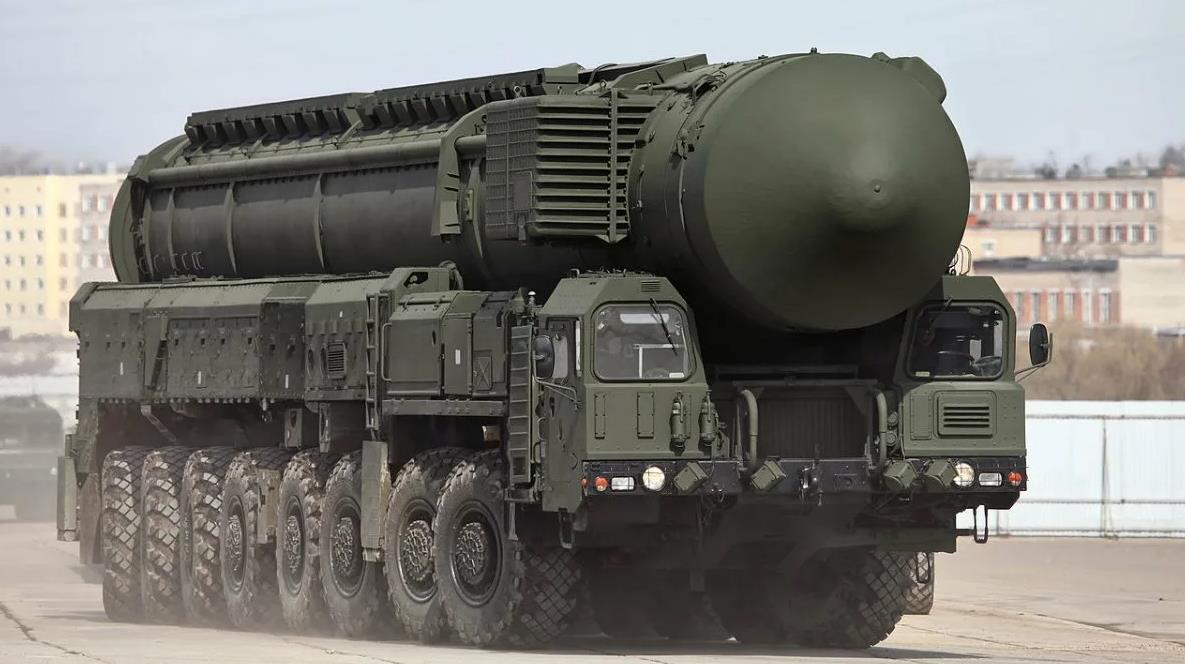Topol M missile, effectively responding to the US "Trident" missile ...