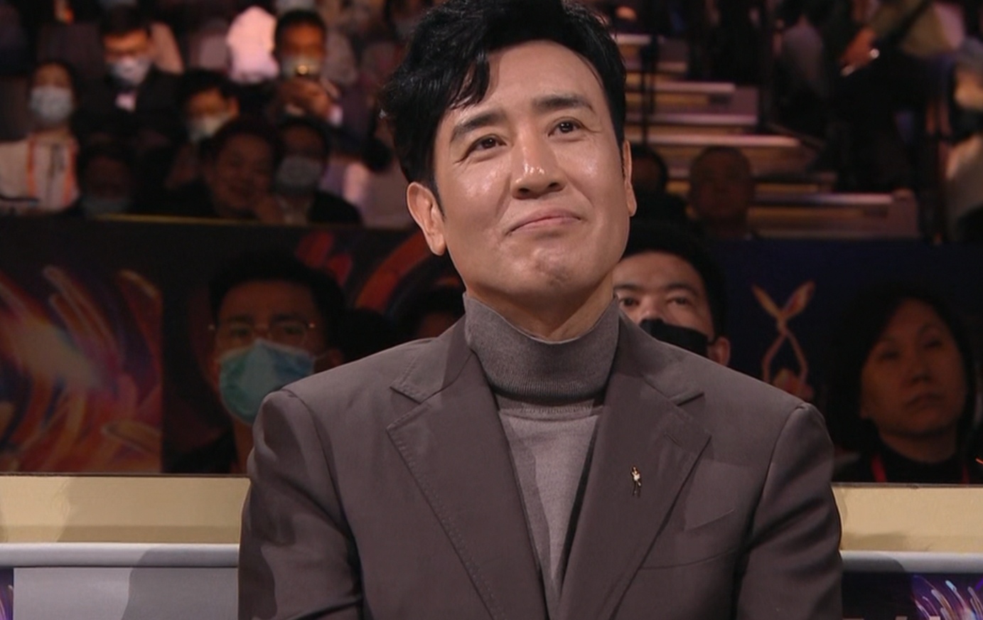 Golden Eagle Awards highlights: Zhou Xun who didn't come, He Jiong who rescued the scene, and Ma ...