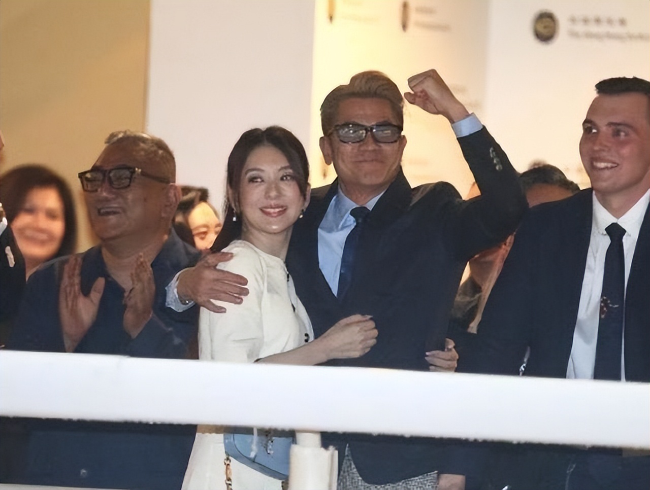 At the age of 19, the history of promiscuous love can be published. You ...