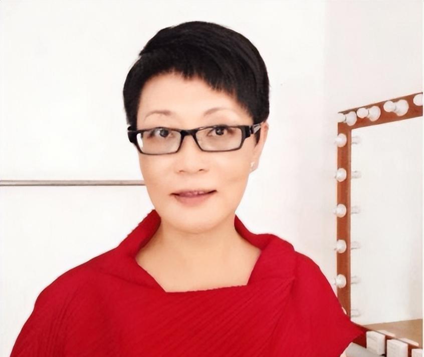 Sketch Queen Yang Lei: A good actor who was ruined by divorce, but her ...