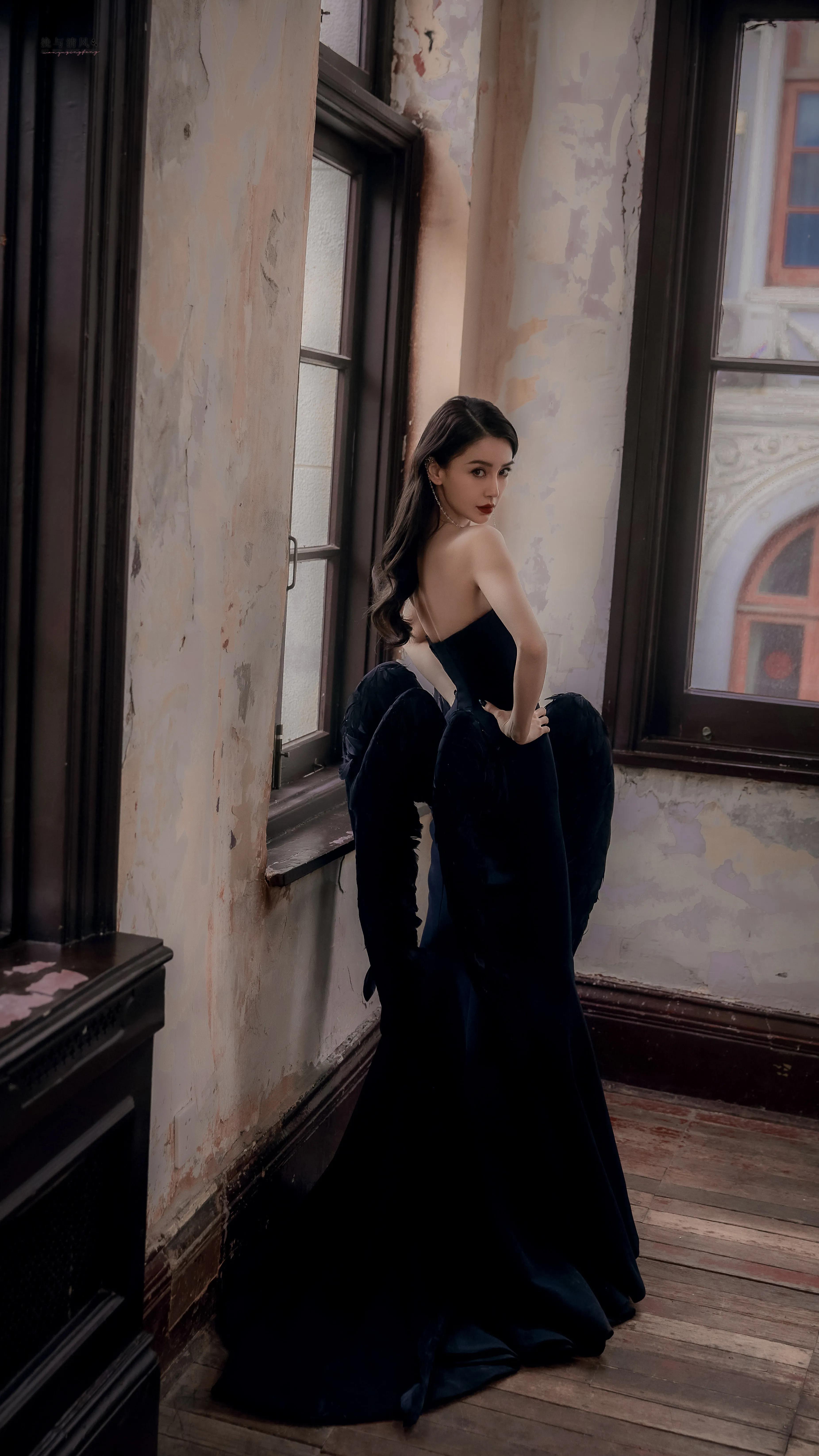 Yang Ying-Weibo Night-Night Angel - iMedia