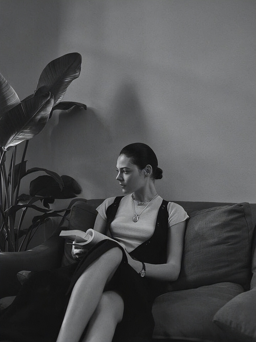 Photography is about expressing the world better: Hans Neumann - iNEWS