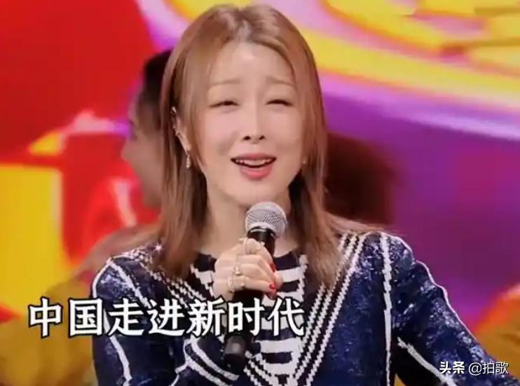 Sun Yue appeared on the stage again after many years, the atmosphere of ...