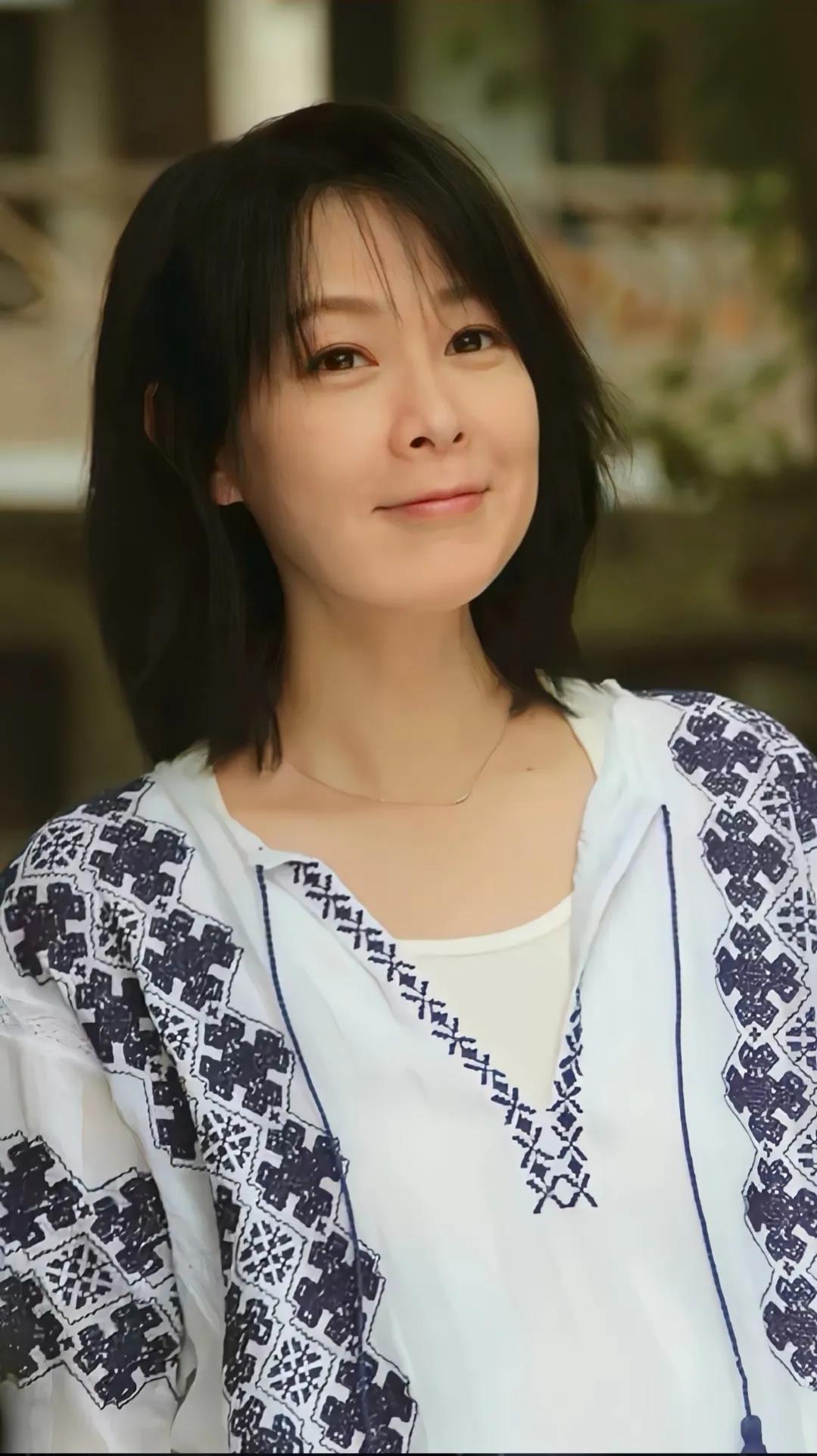 Fresh Milk Tea - Liu Ruoying - iNEWS