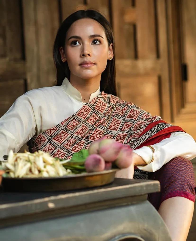 Thai star ins update recently: yaya noon bella jui, etc. 11.8 - iNEWS