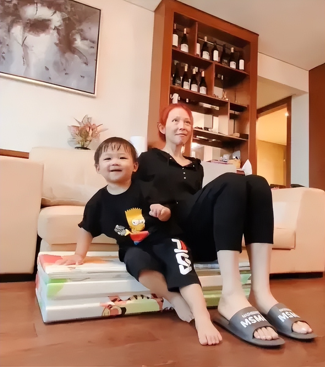 After "The Legend of Zhen Huan" became popular, director Zheng Xiaolong ...