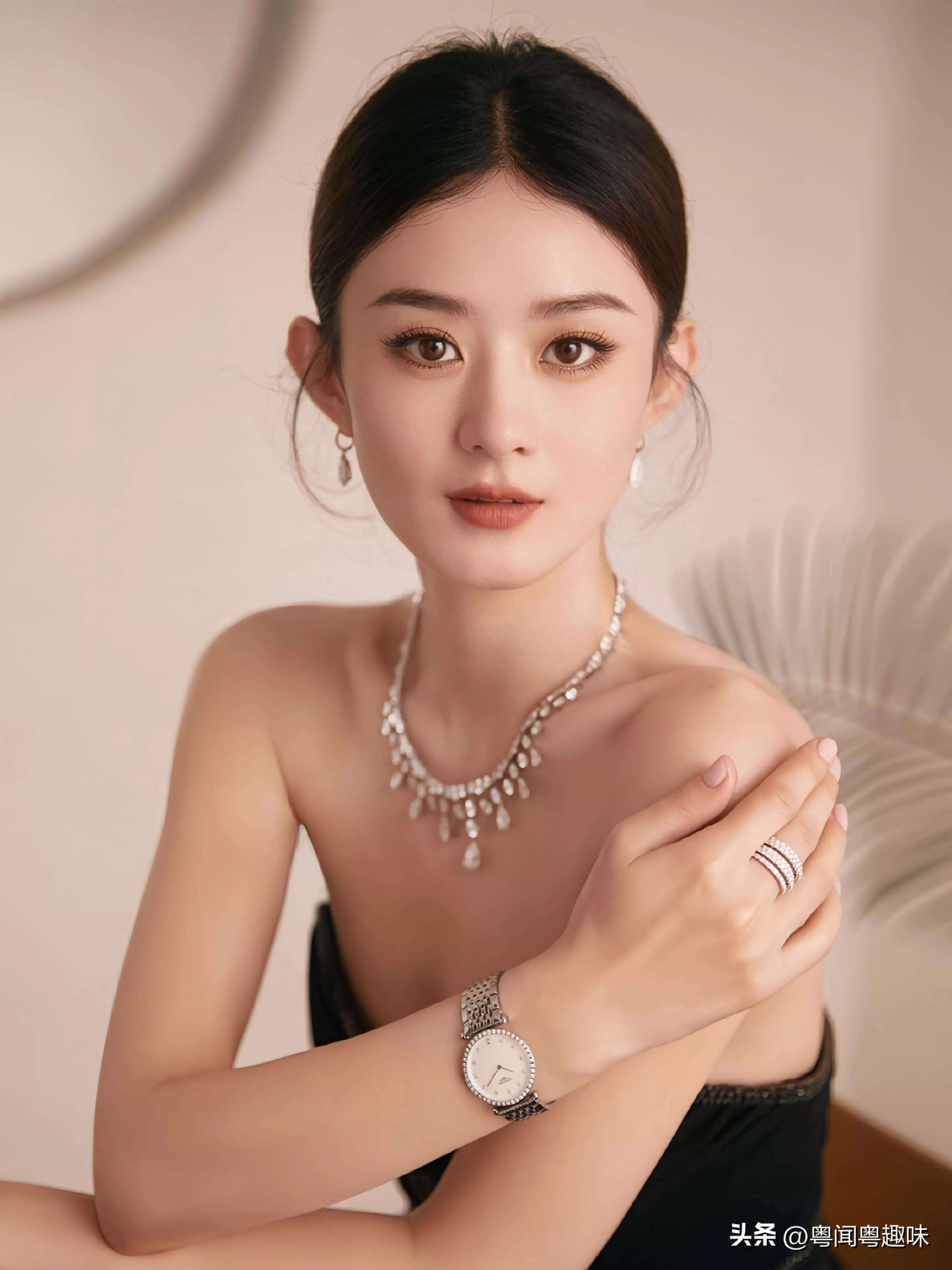 Zhao Liying and Cai Xukun share the same necklace, and the chefs are ...