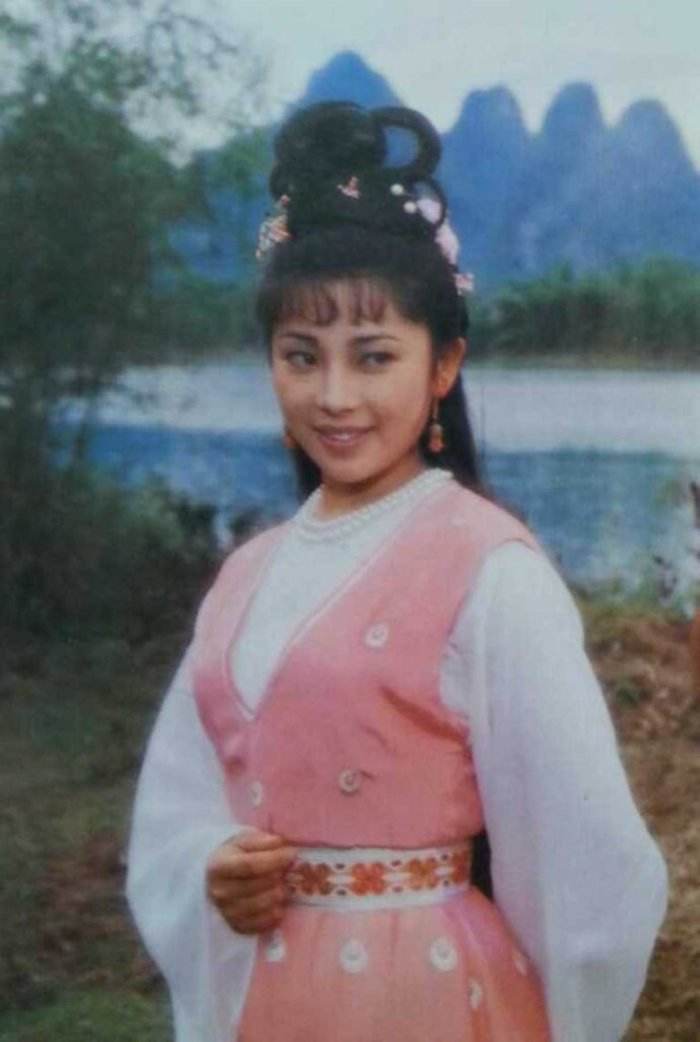 "Intervene in the marriage of the gambling king and crowd out Huang ...