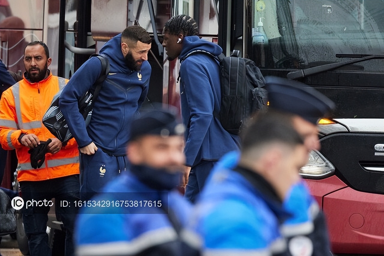 Accident!Benzema suffers no confrontation and injury in training ...
