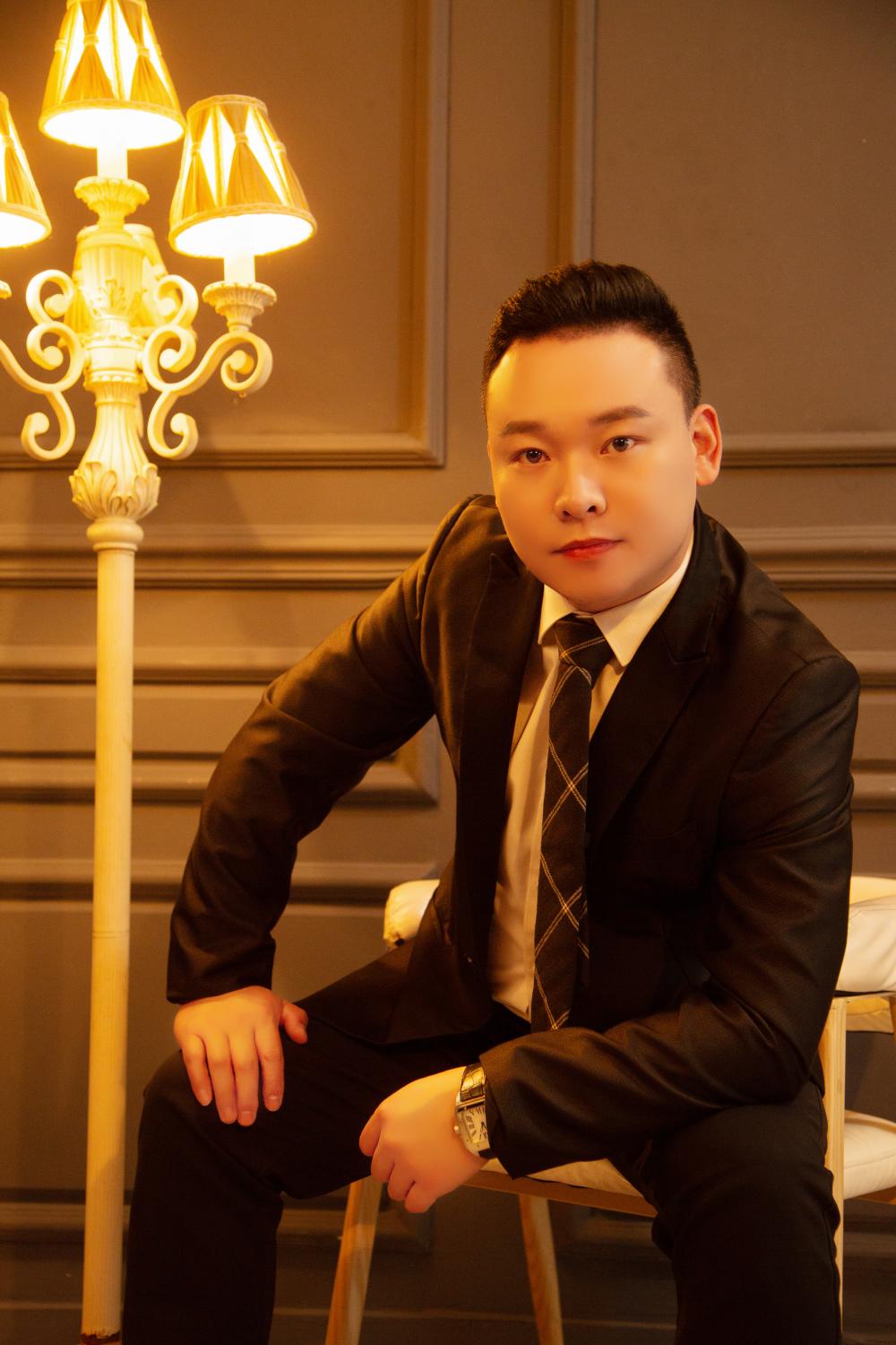 Jiang Dong's new song praises his hometown, and "The Elm Man" sings the ...