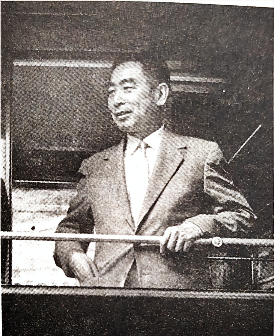 Premier Zhou's Humanity and Charm - iNEWS