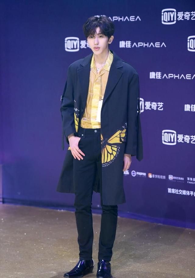 The "two faces" of Cai Xukun, known as the high-quality mainland idol ...