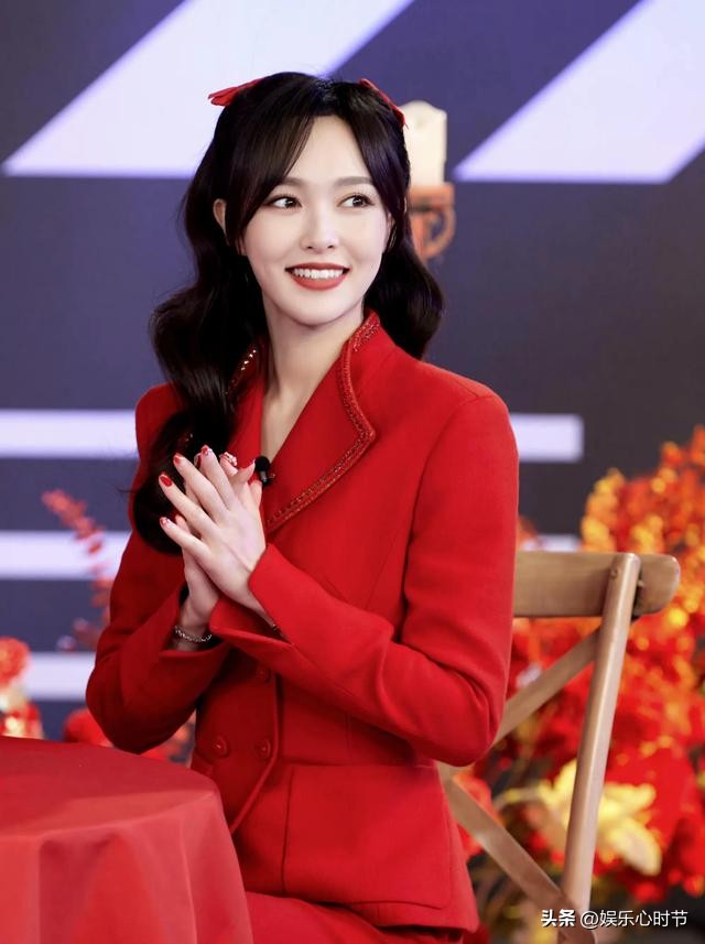 Sweet goddess, beautiful and dignified; Tang Yan - iMedia